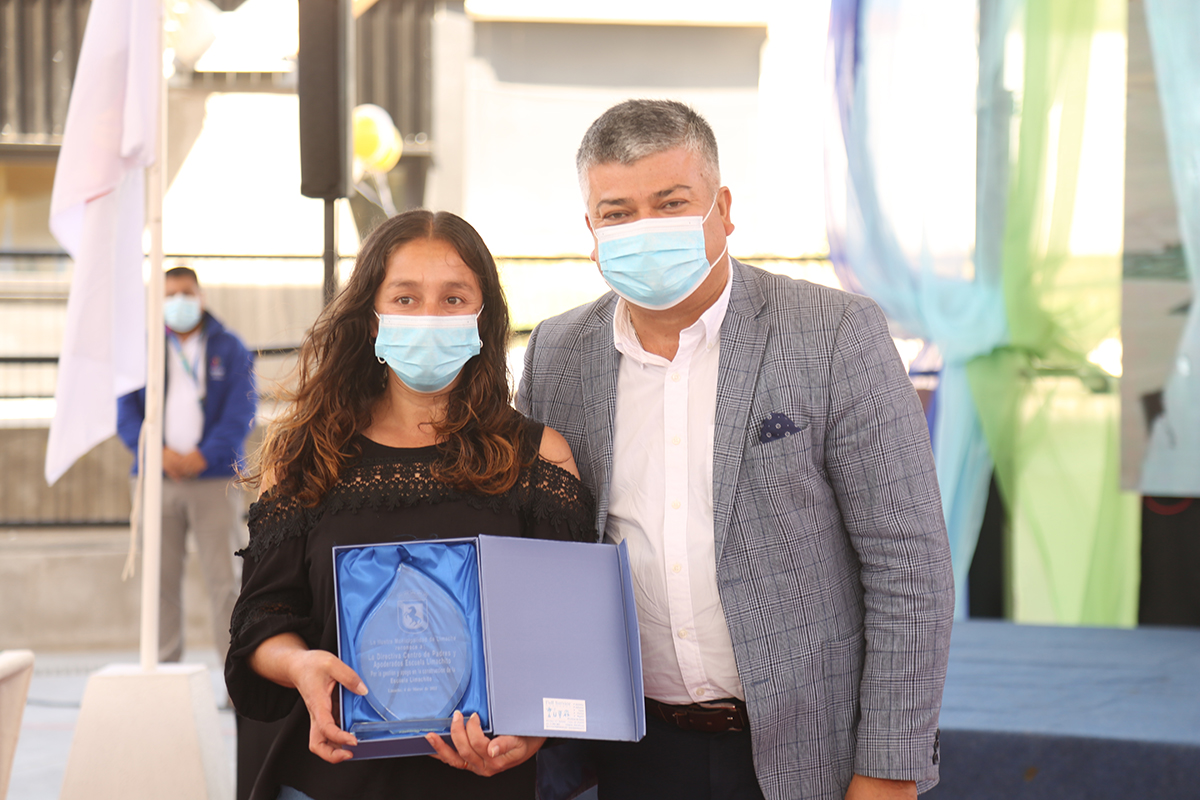 LIMACHE INAUGURA LA ESCUELA MUNICIPAL MÁS MODERNA DE LA REGIÓN Y UNA DE LAS SEIS EN CHILE QUE ...